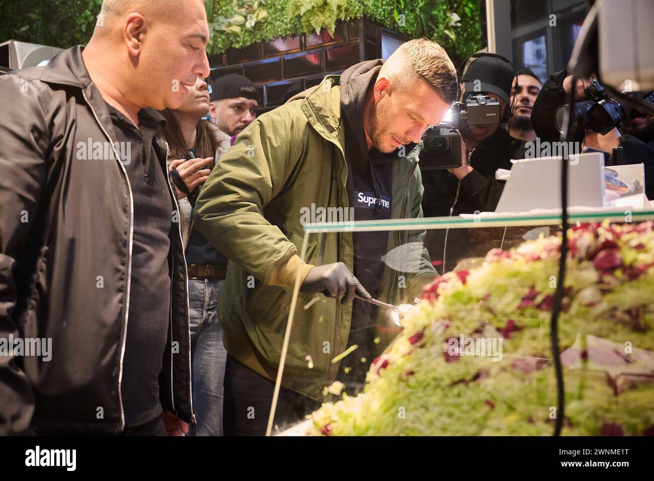 Berlin, Germany. 03rd Mar, 2024. Lukas Podolski (r), former ...