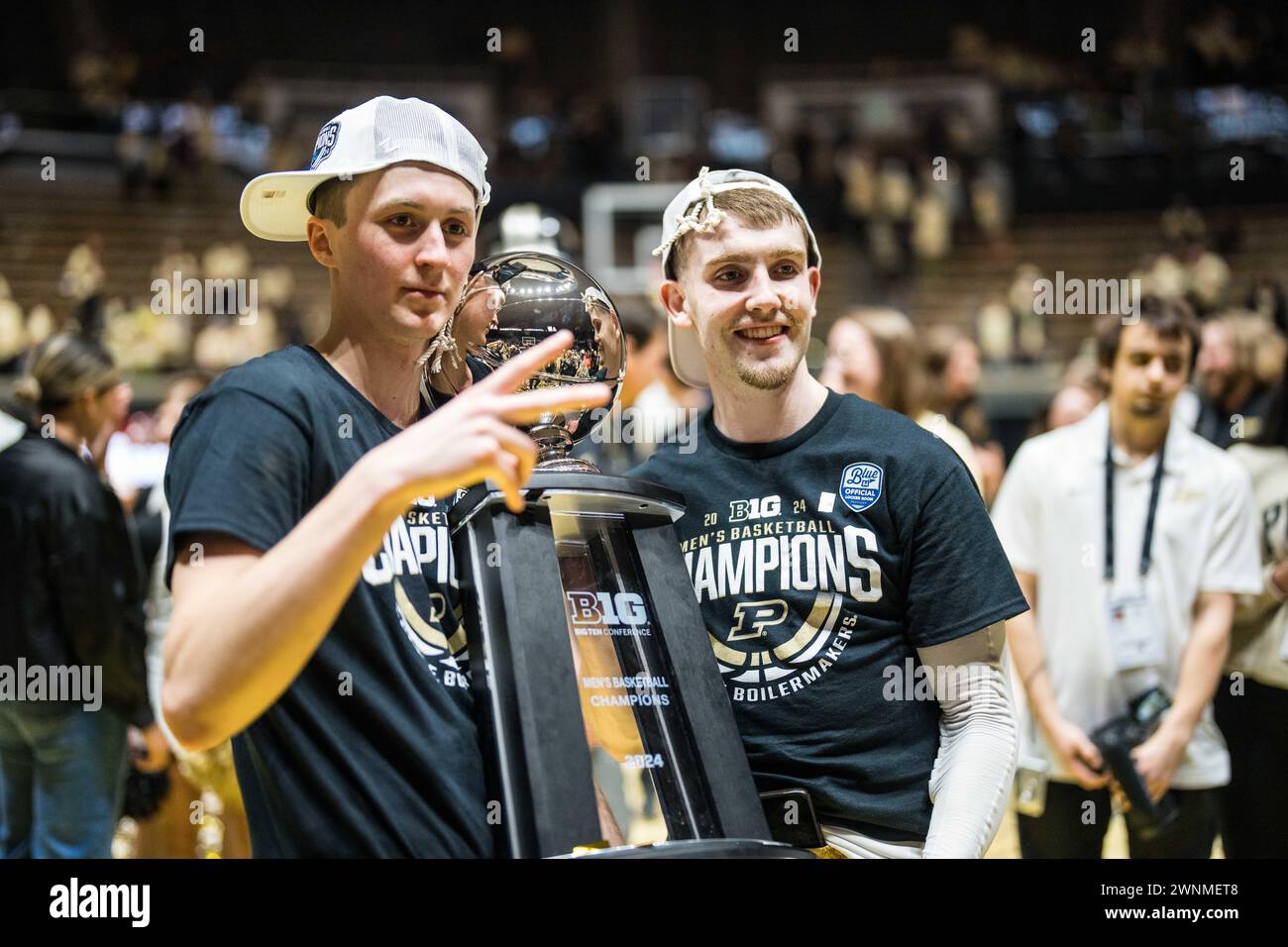 Big ten trophy hi-res stock photography and images - Alamy