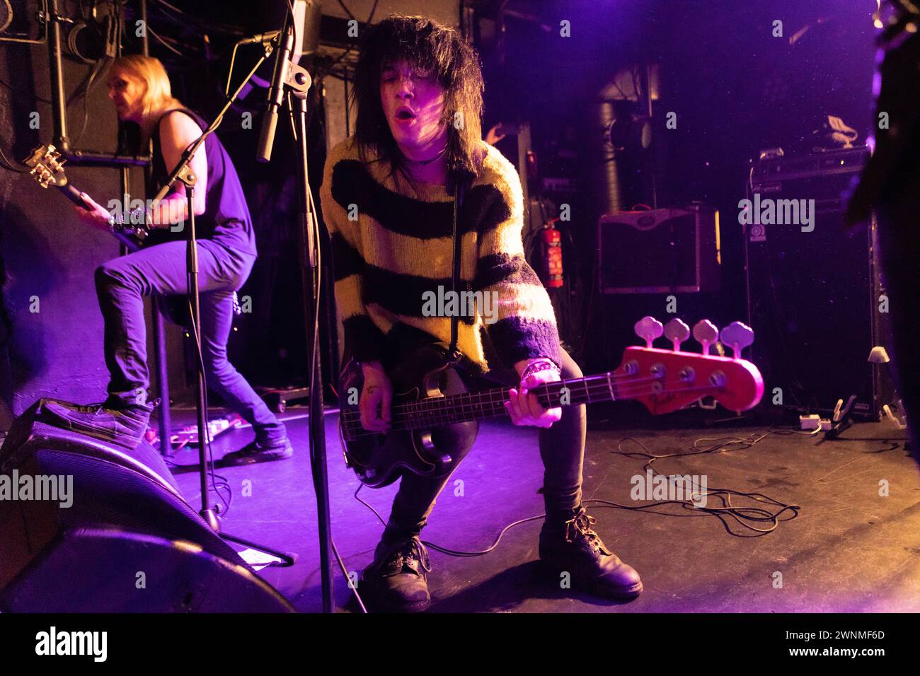 Punk rock band hi-res stock photography and images - Alamy