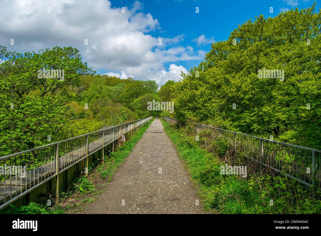 Cotton mills oldham hi-res stock photography and images - Alamy