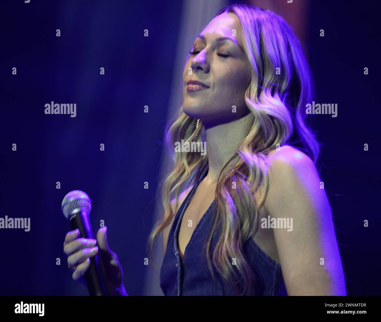 Countrysängerin Colbie Caillat beim C2C 2024 in Berlin Auftritt beim ...
