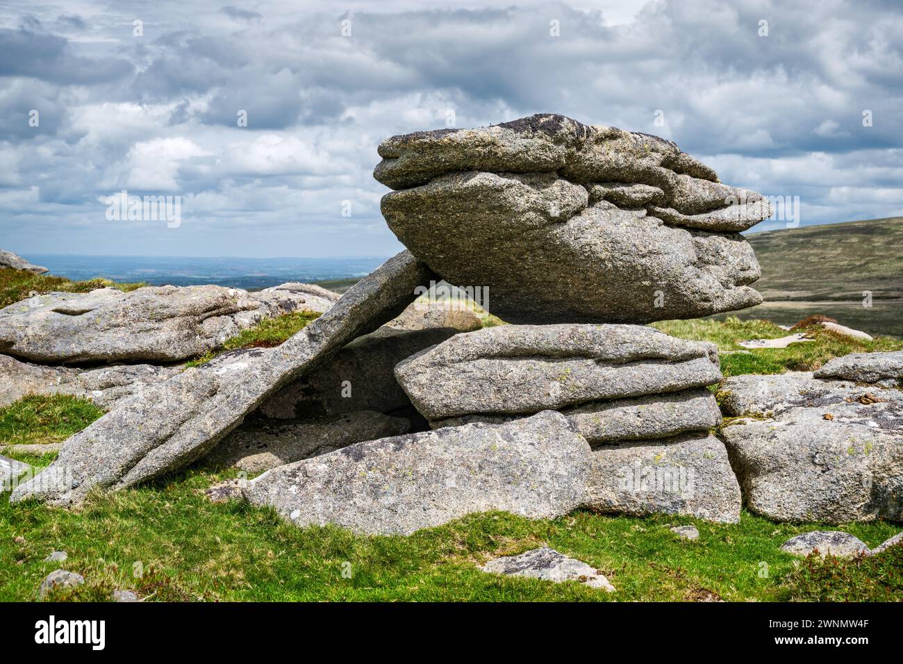 Dramatic balanced boulder near Irishman's Wall, Belstone Ridge ...