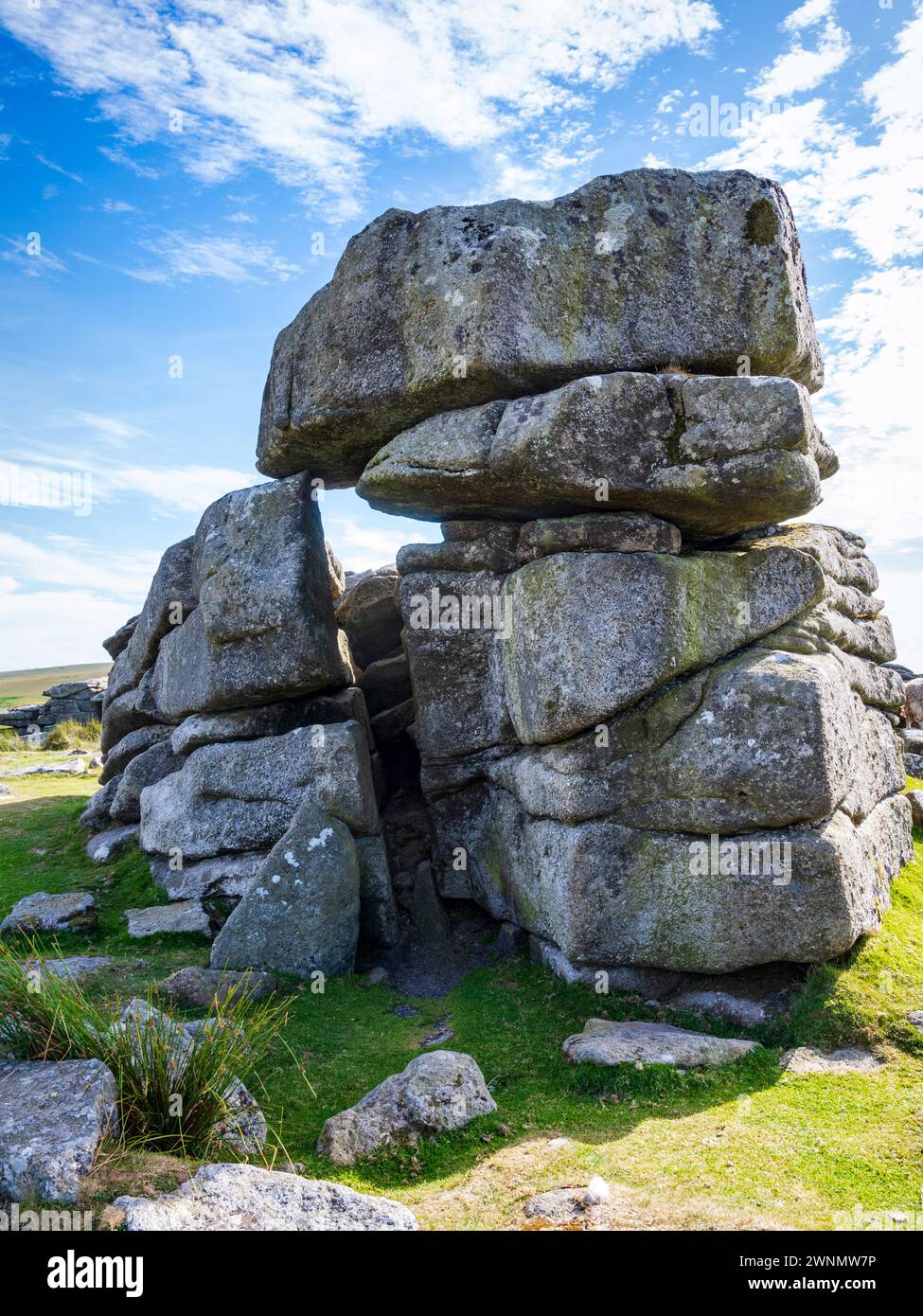Granite outcroppings on Row Tor, north Dartmoor National Park, Devon ...