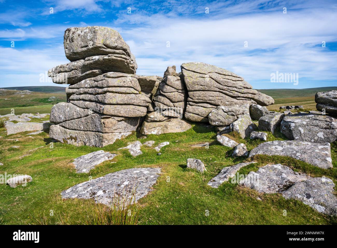 Granite outcroppings on Row Tor, north Dartmoor National Park, Devon ...