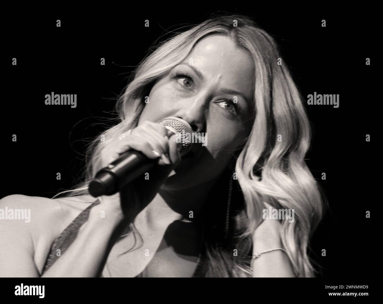 Countrysängerin Colbie Caillat beim C2C 2024 in Berlin Auftritt beim ...