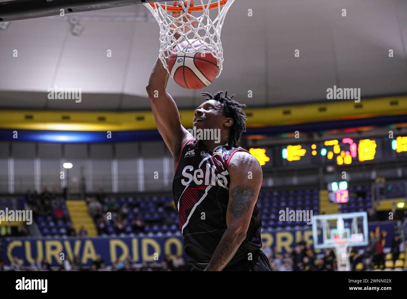 Sella centro hi-res stock photography and images - Alamy