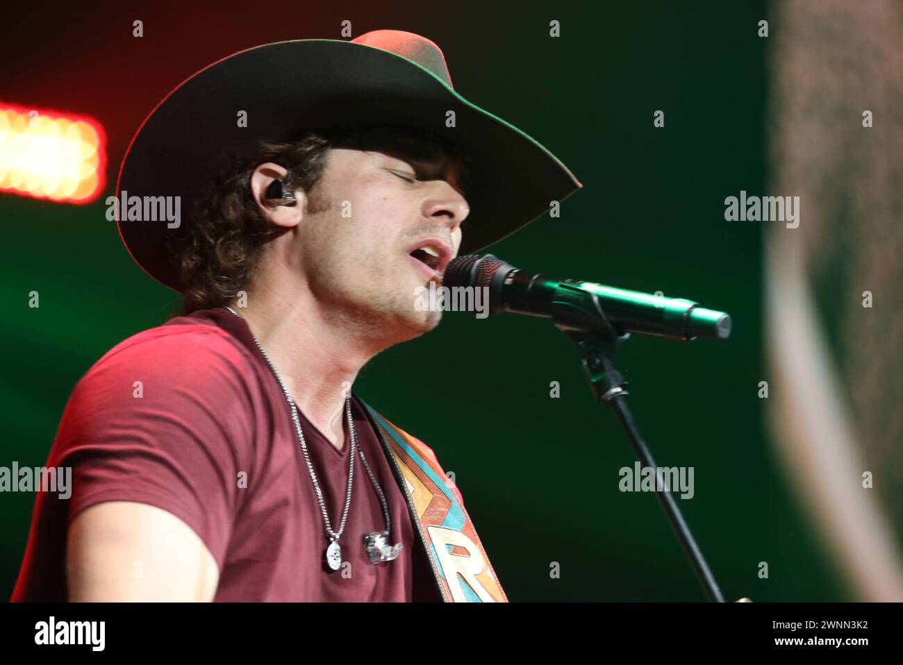 Countrysänger Randall King beim C2C 2024 in Berlin Auftritt beim ...