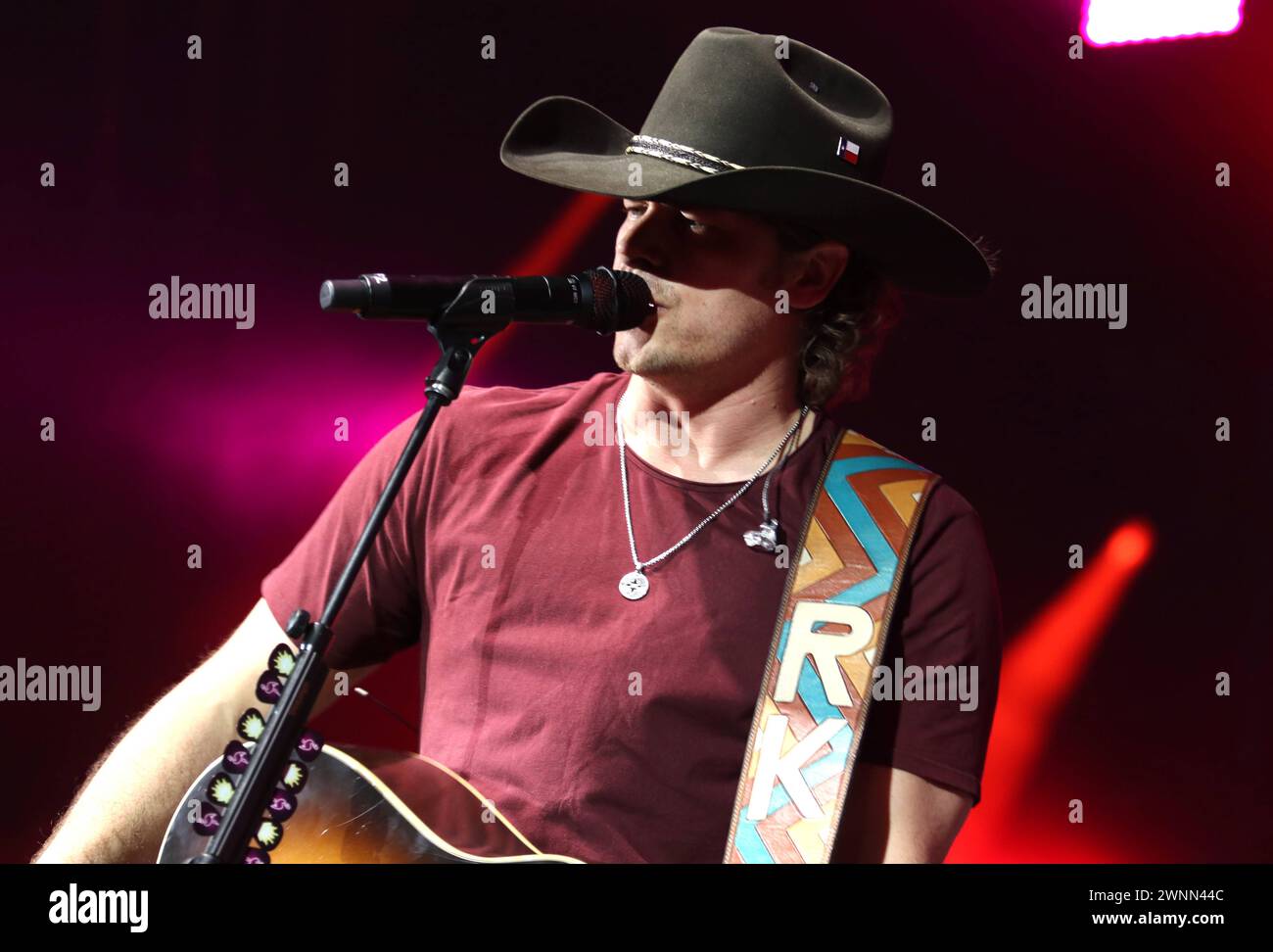 Countrysänger Randall King beim C2C 2024 in Berlin Auftritt beim ...