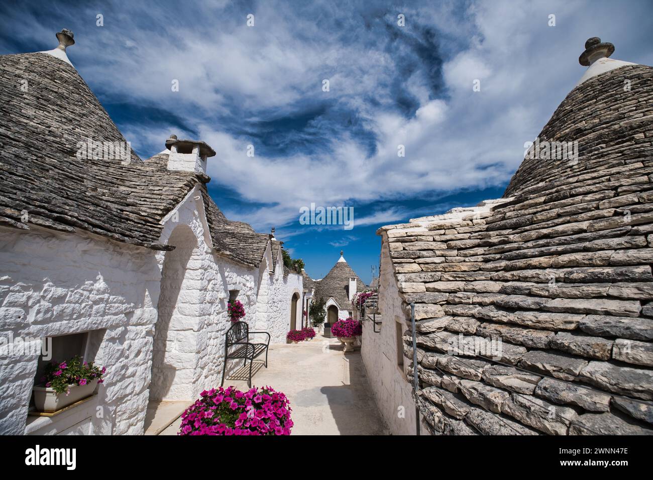 Trulli design hi-res stock photography and images - Alamy