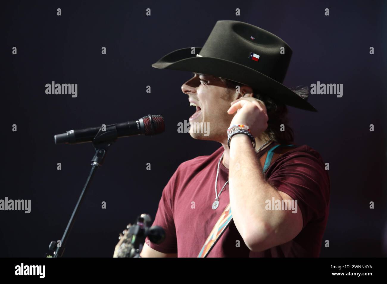 Countrysänger Randall King beim C2C 2024 in Berlin Auftritt beim ...