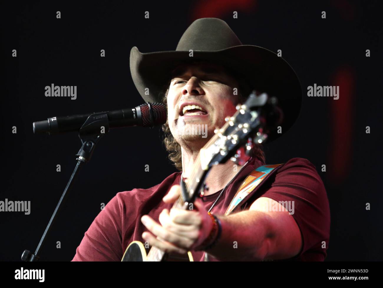 Countrysänger Randall King beim C2C 2024 in Berlin Auftritt beim ...