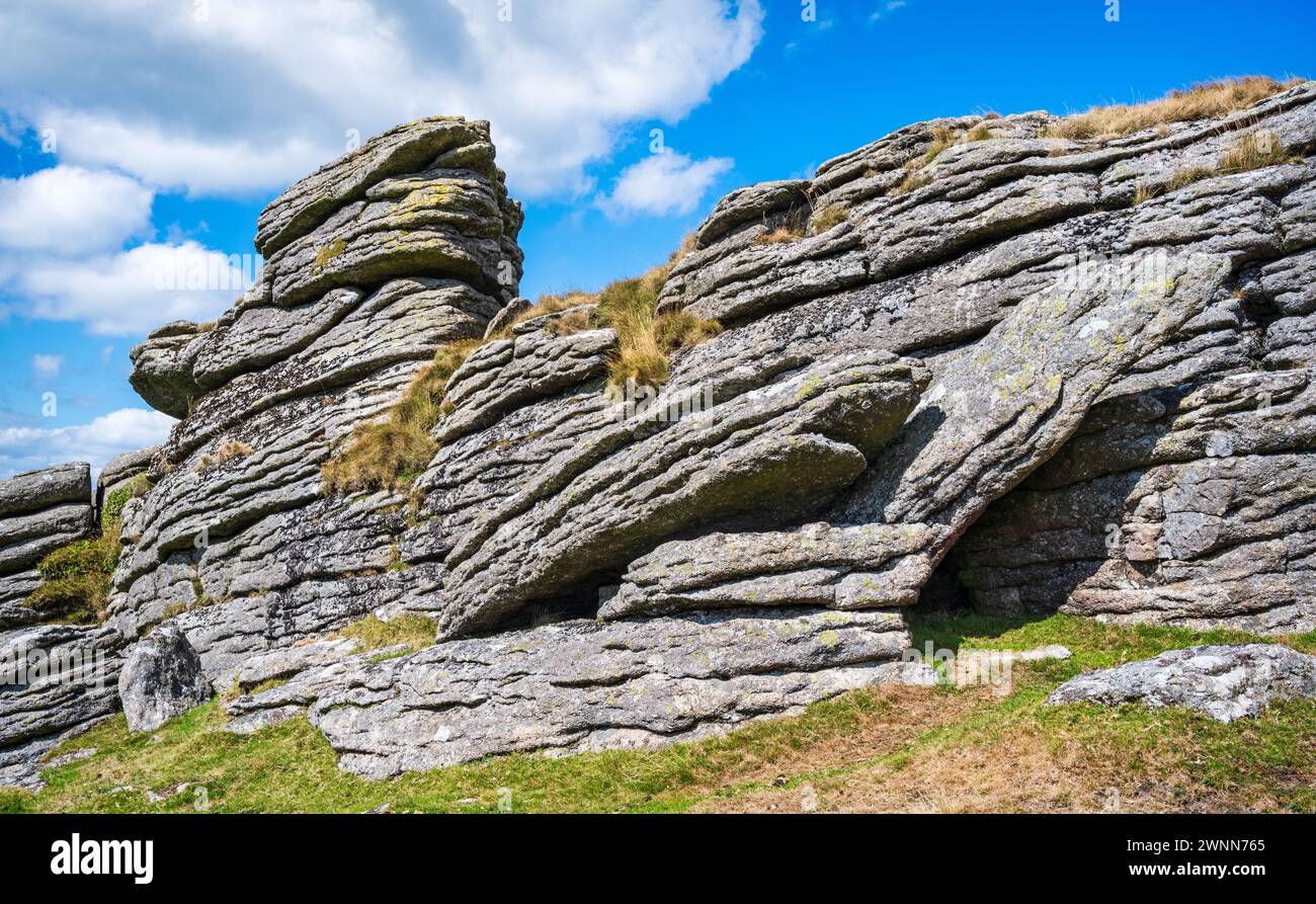 Dramatic granite outcroppings on Arms Tor, Dartmoor National Park ...