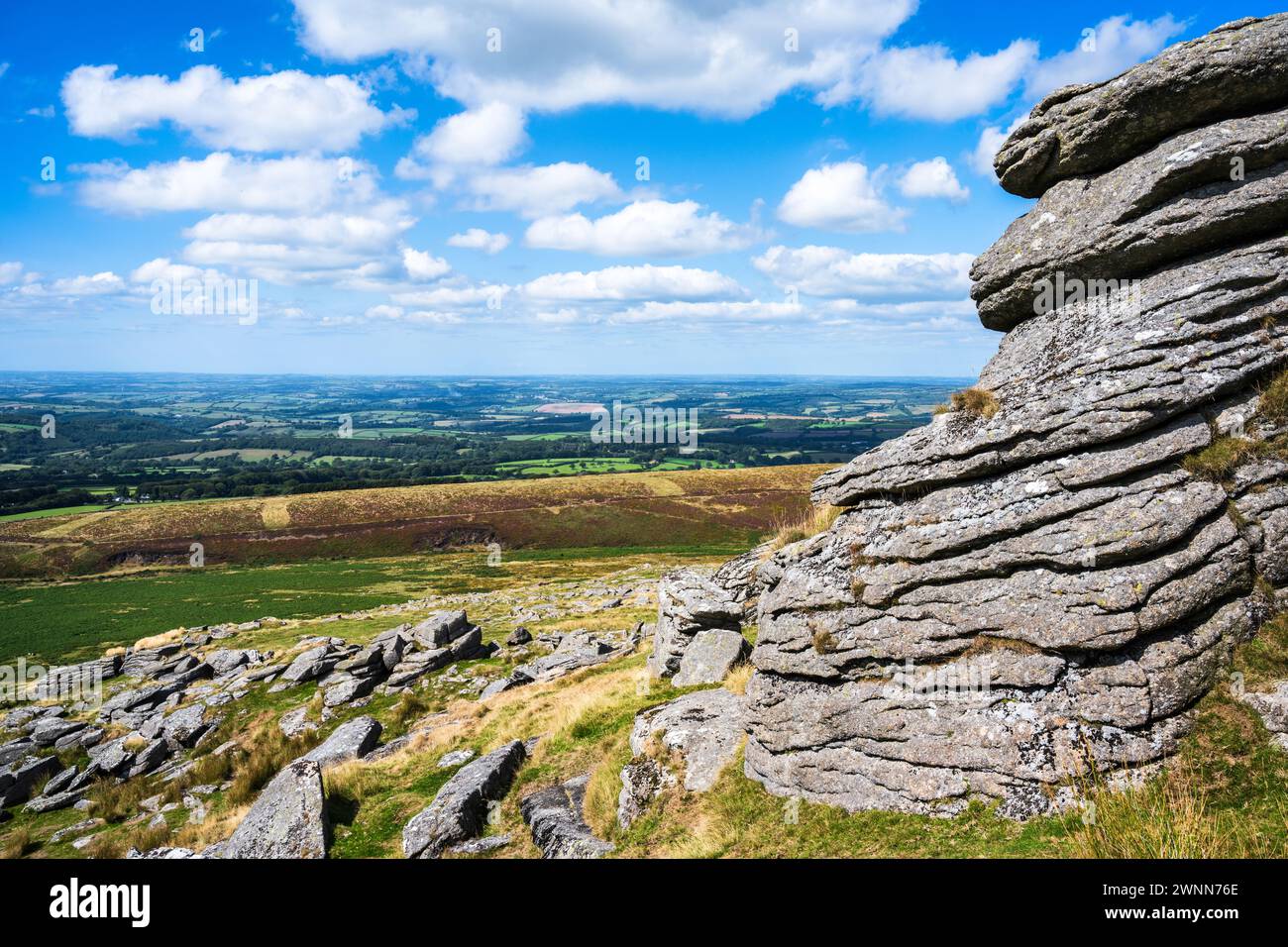Dramatic granite outcroppings on Arms Tor, Dartmoor National Park ...