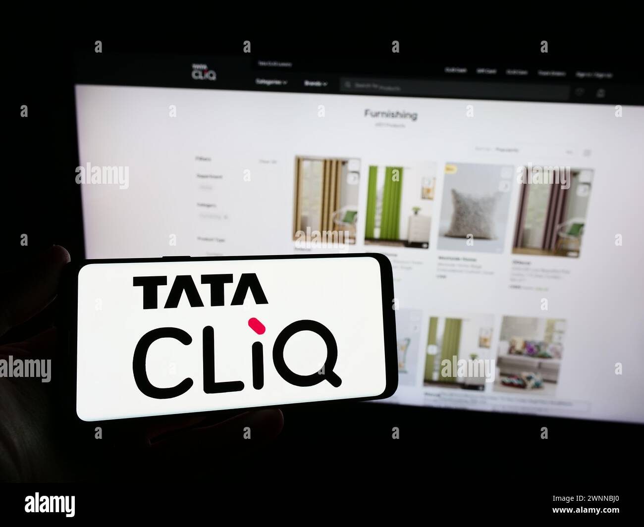 Tata cliq logo hi-res stock photography and images - Alamy