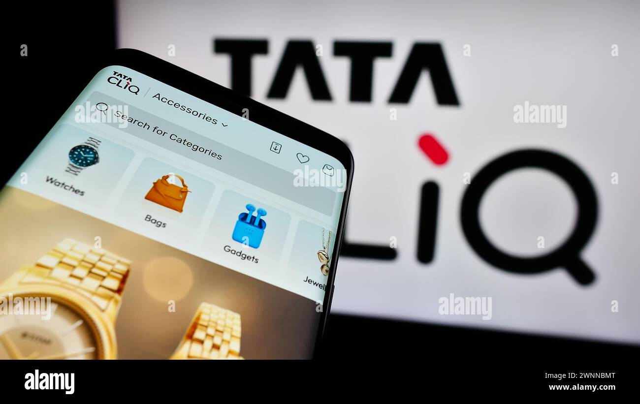 Tata cliq logo hi-res stock photography and images - Alamy