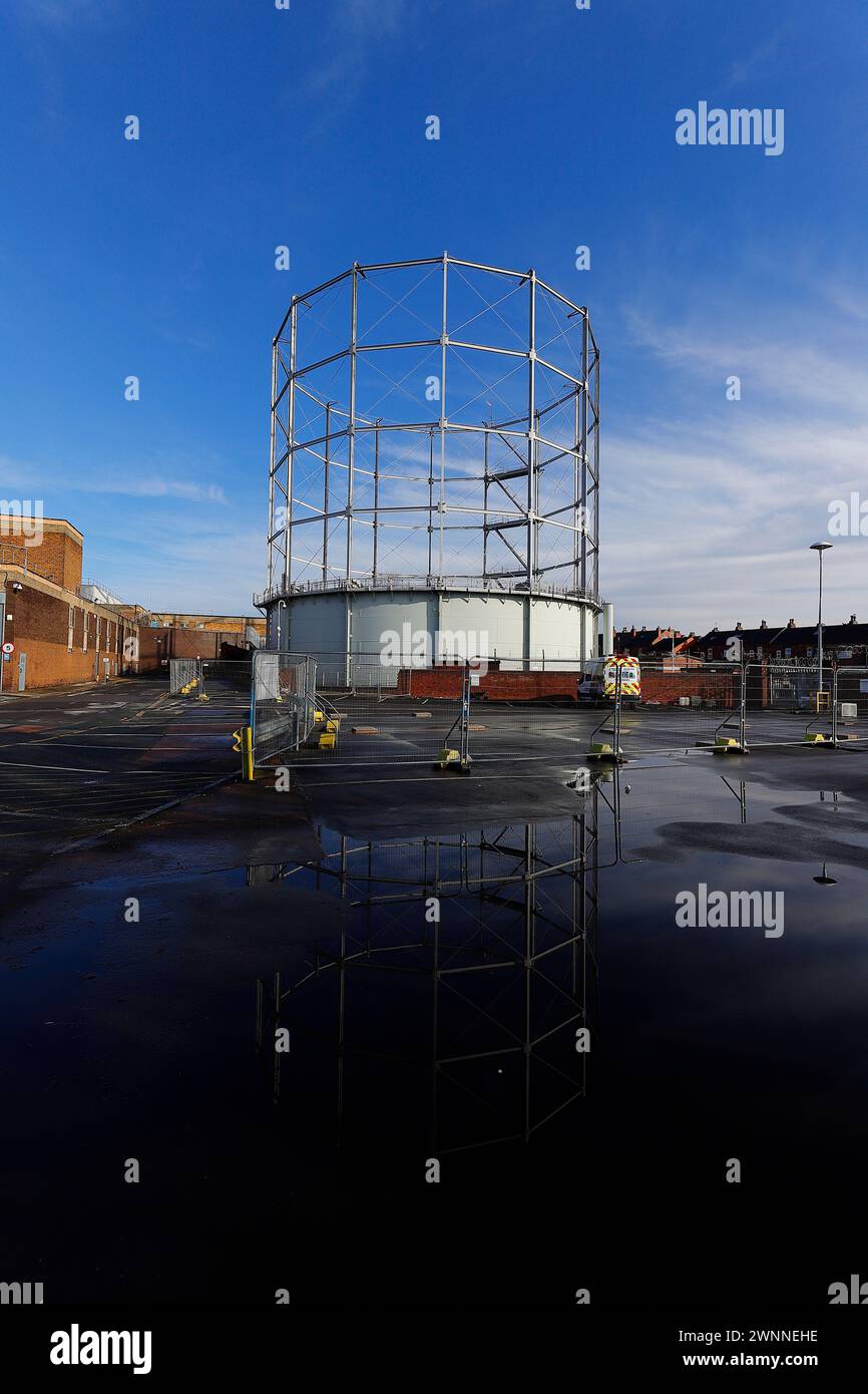 Redundant gas cage hi-res stock photography and images - Alamy