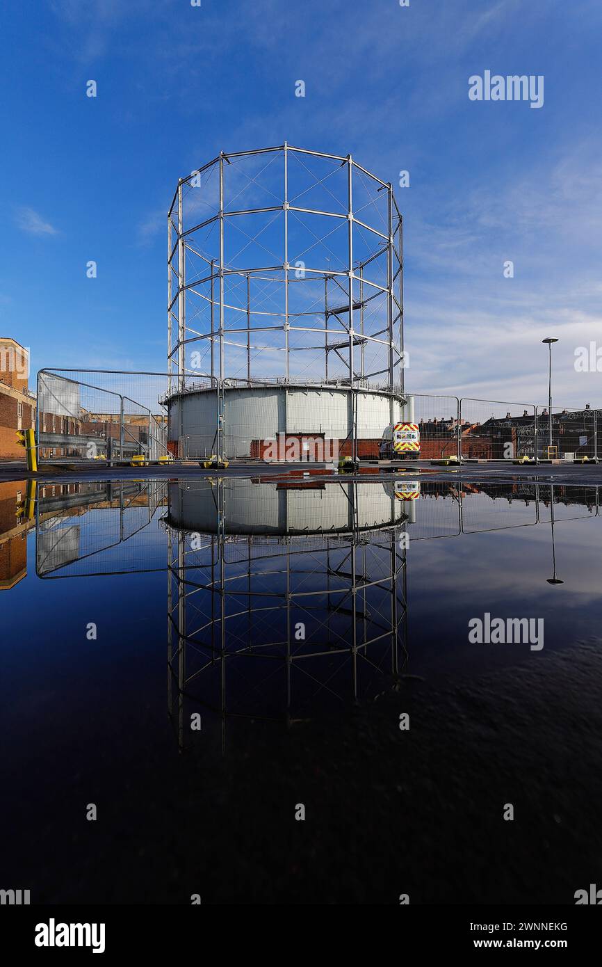 Redundant gas cage hi-res stock photography and images - Alamy