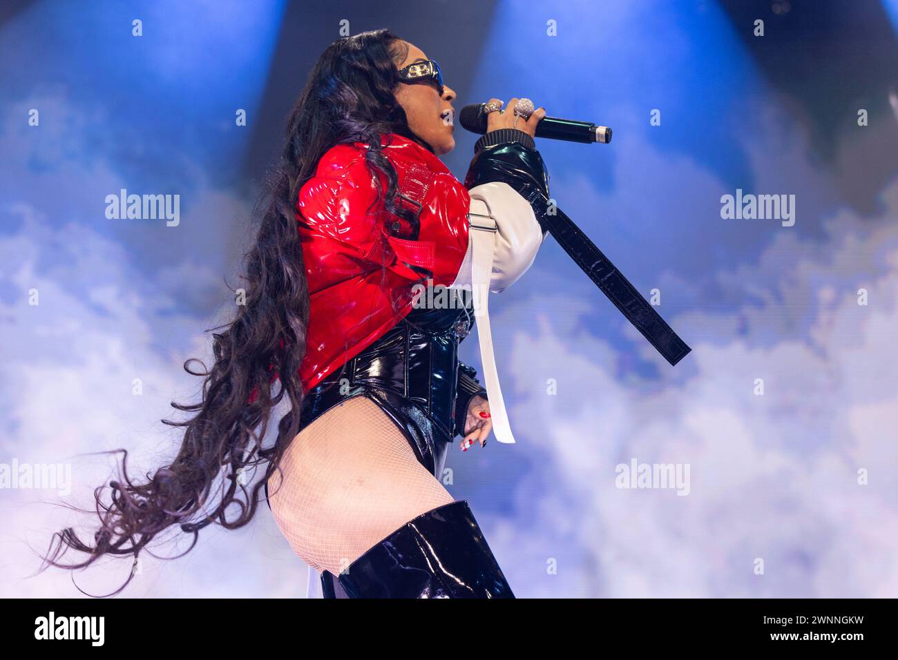 Milwaukee, USA. 02nd Mar, 2024. Singer Keyshia Cole during the "Hard ...