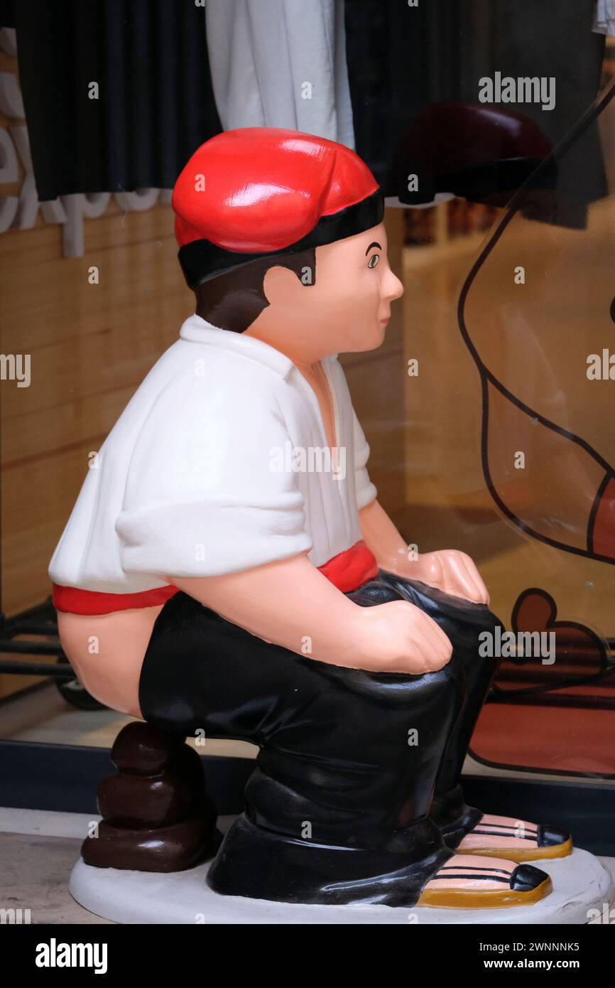 Pooping man hi-res stock photography and images - Alamy