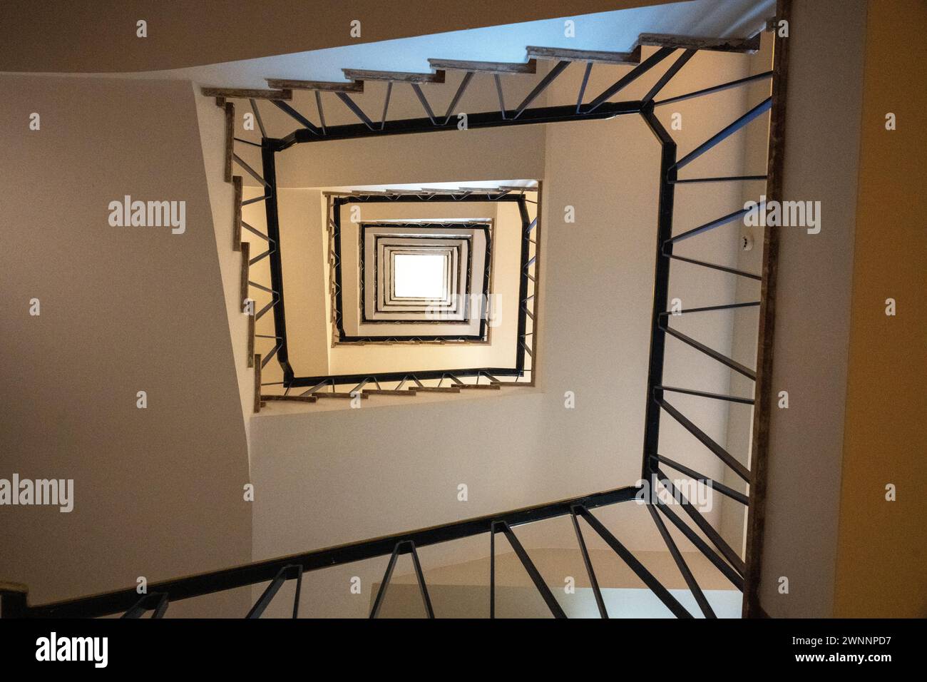 Staircase stair case stairs hi-res stock photography and images - Alamy