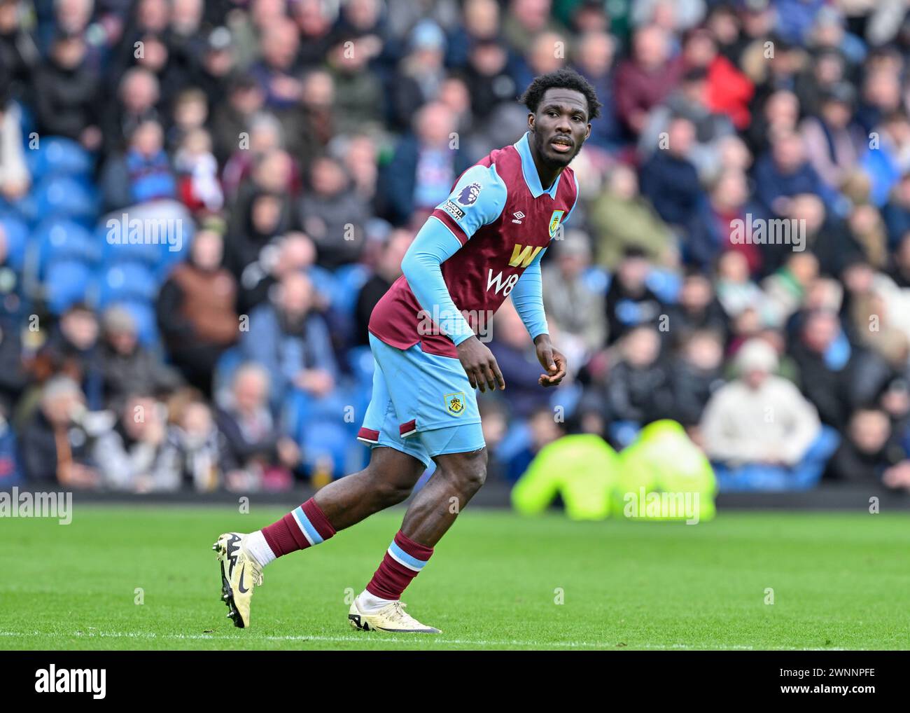 David datro fofana burnley 2024 hi-res stock photography and images - Alamy