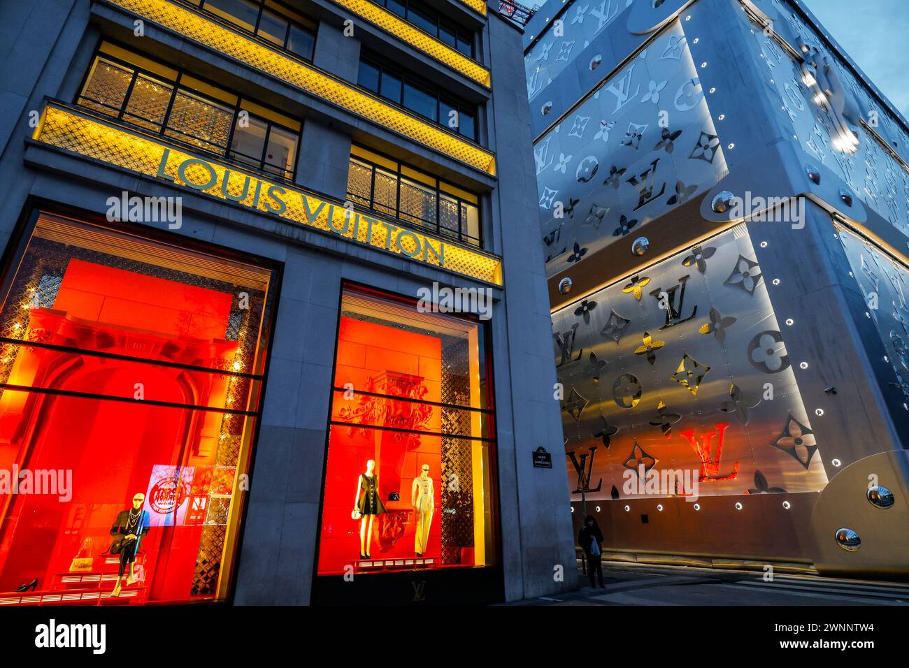 Louis vuitton trunk shaped structure hi-res stock photography and ...