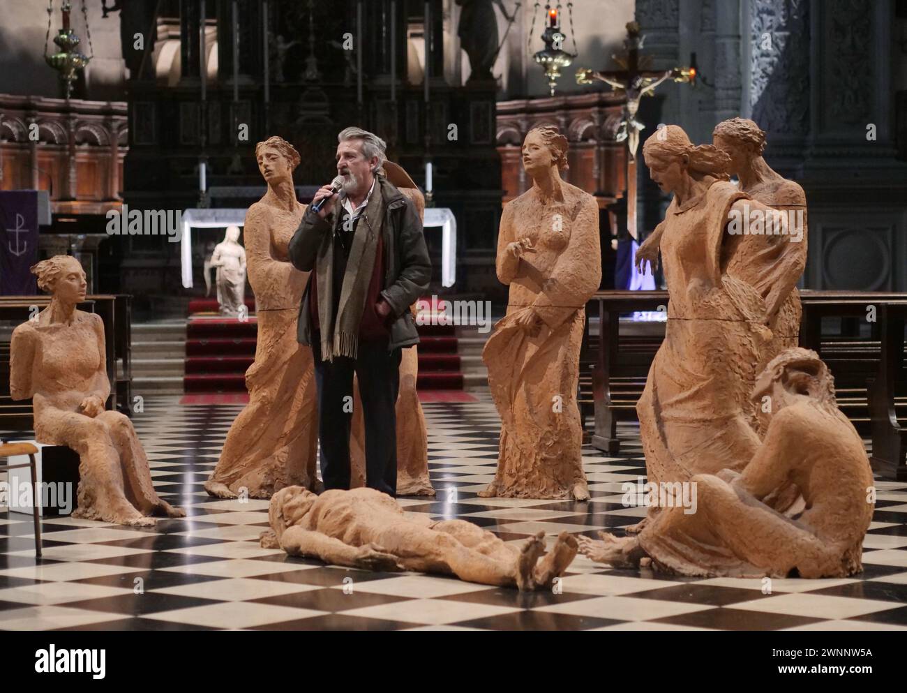 Bergamo, . 03rd Mar, 2024. 8 life-size terracotta sculptures with great ...