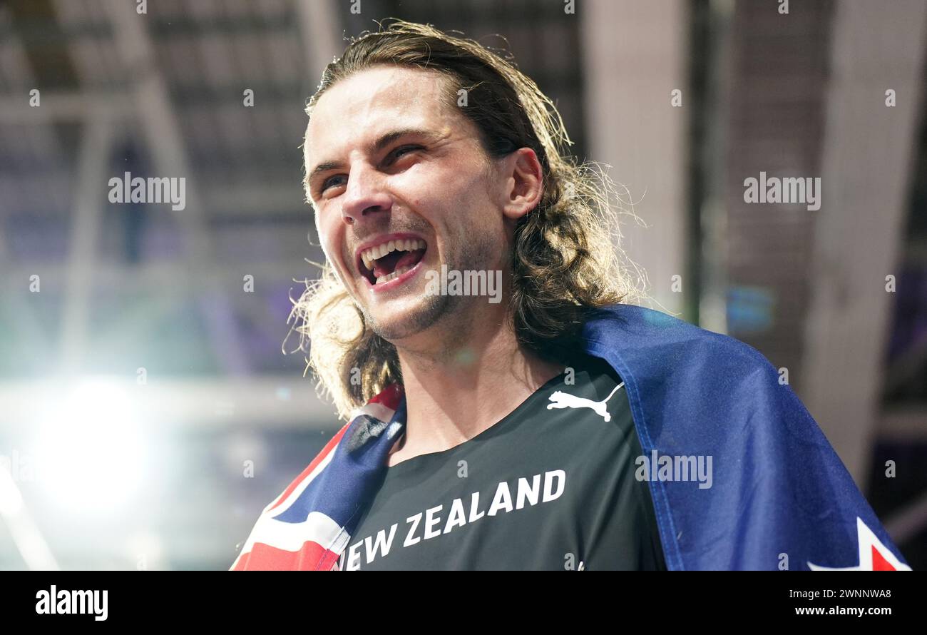 New Zealand's Geordie Beamish celebrates gold in the Men's 1500m final ...