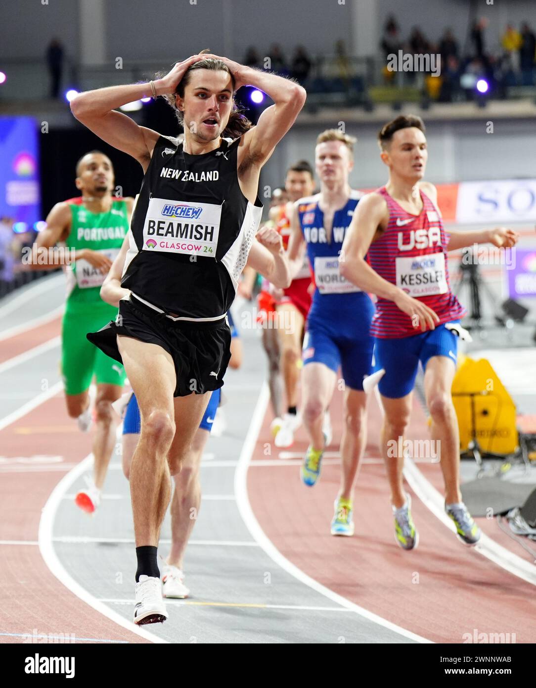 New Zealand's Geordie Beamish celebrates gold in the Men's 1500m final ...
