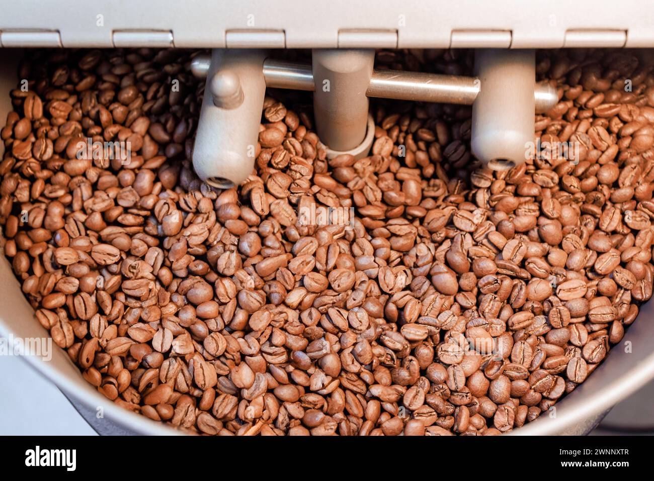 Preparation of coffee beans during roasting desiccated machine for ...