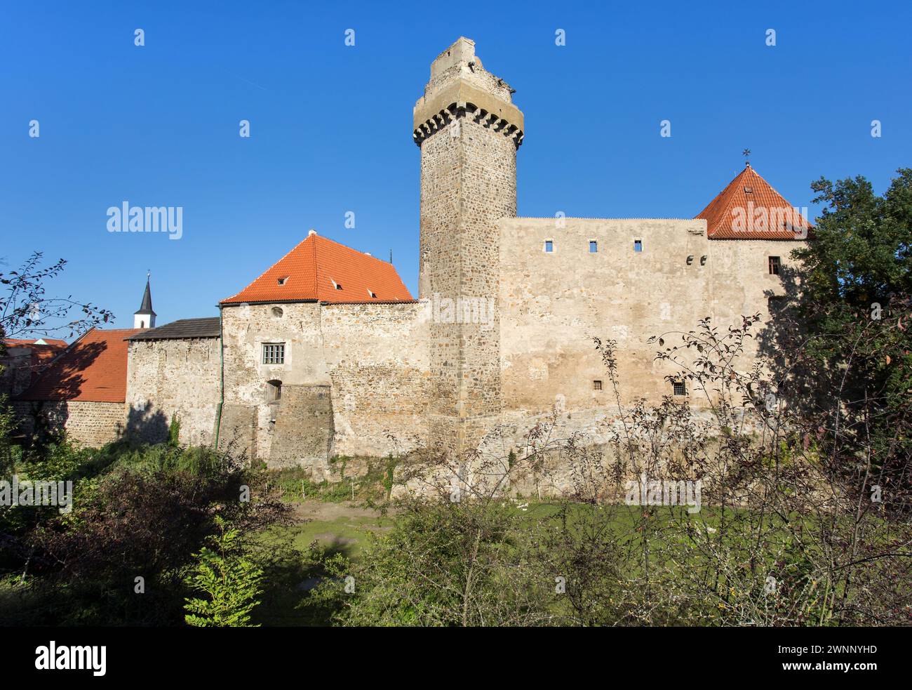 Largest medieval castles hi-res stock photography and images - Alamy