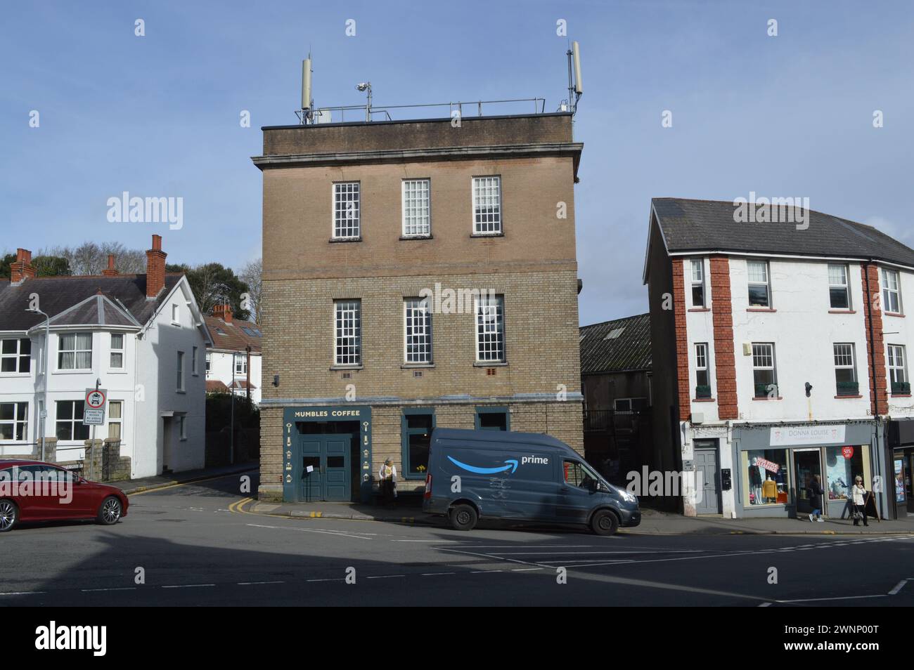 Takeaway coffee in mumbles hi-res stock photography and images - Alamy