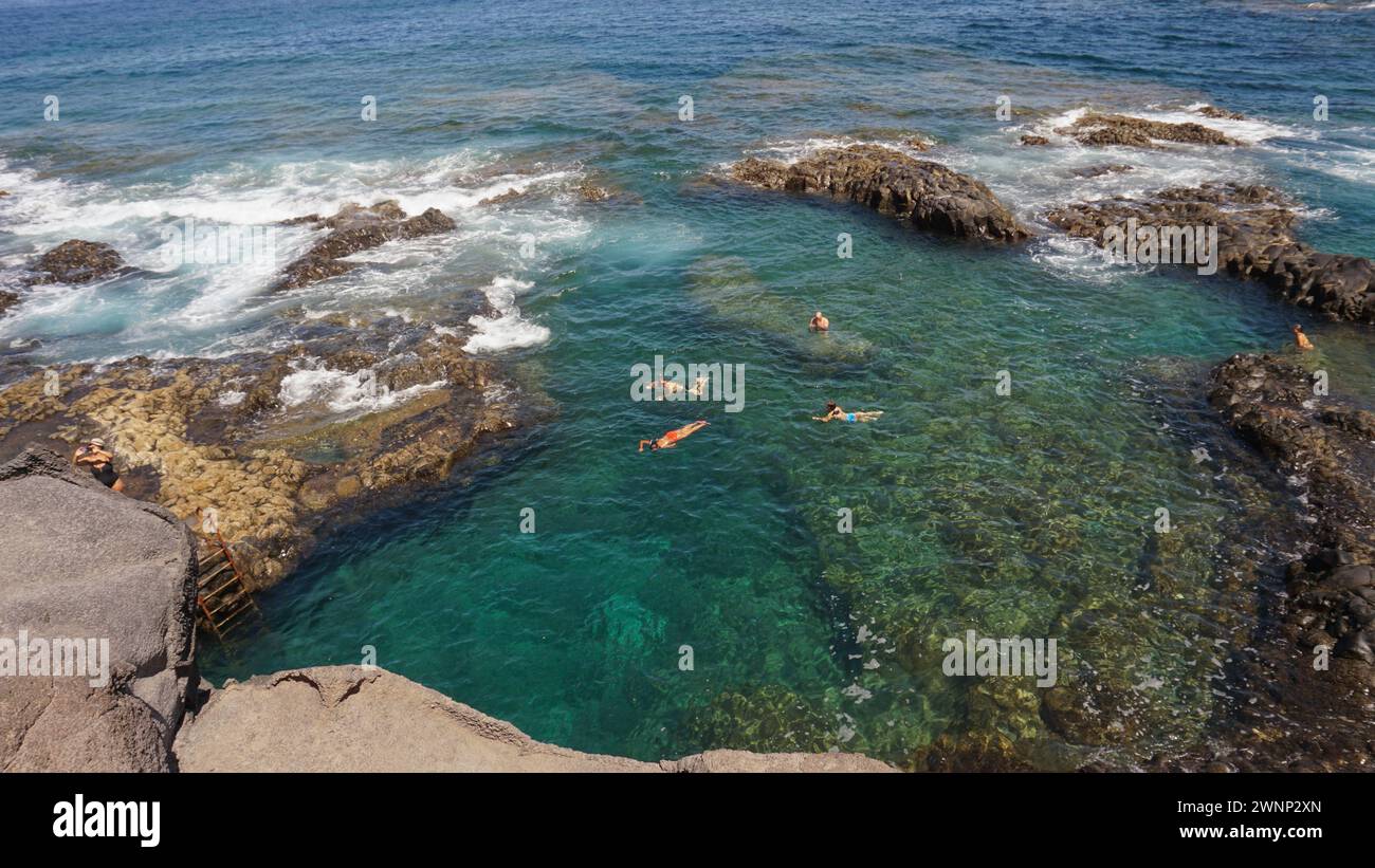 Refreshing nature scene hi-res stock photography and images - Alamy