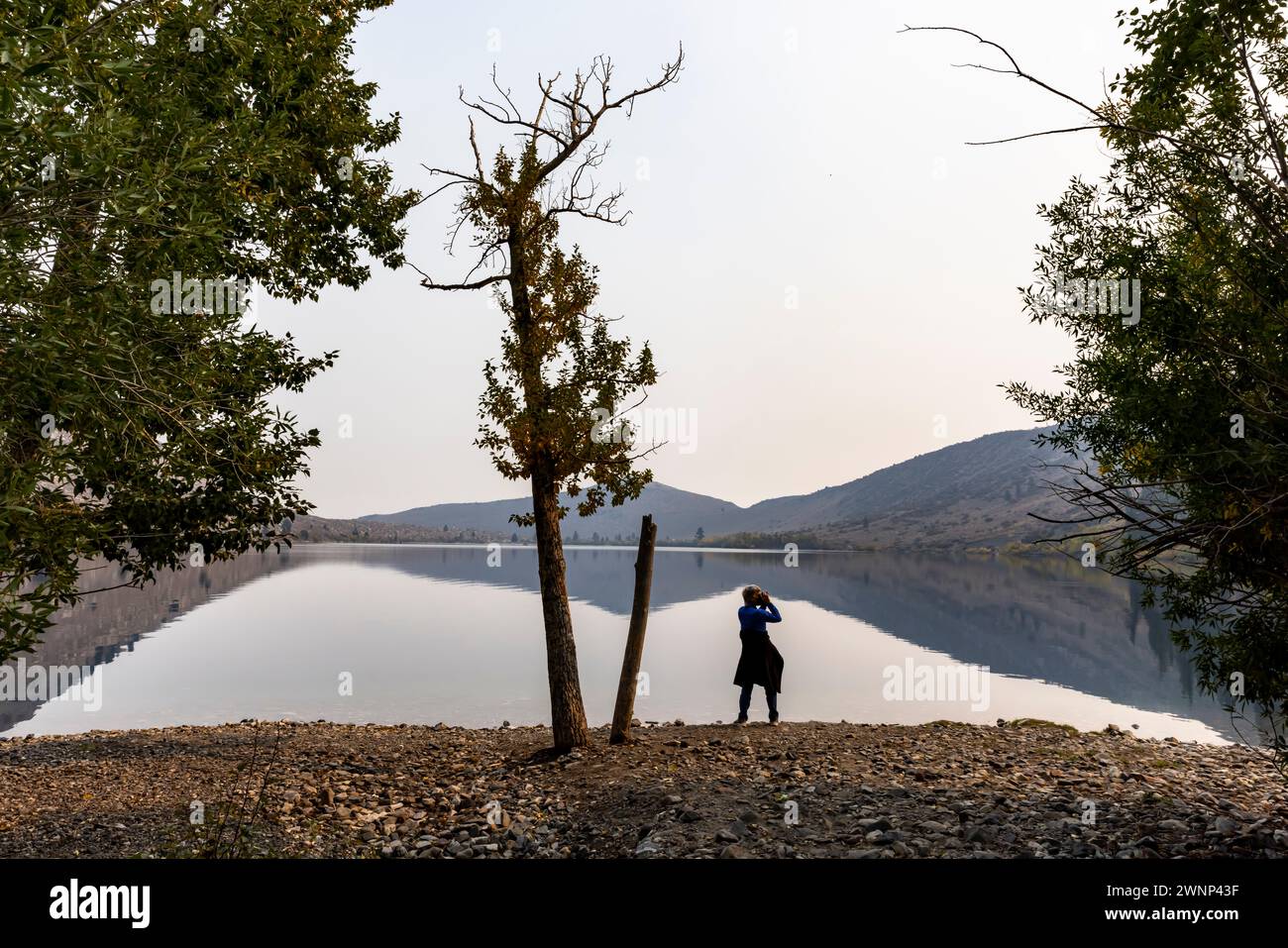 Convict lake loop trail hi-res stock photography and images - Alamy