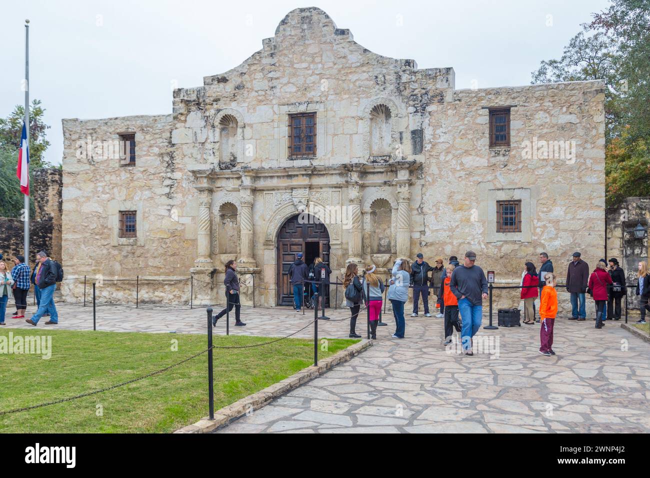 The Alamo historic Spanish mission in downtown San Antonio, Texas Stock ...