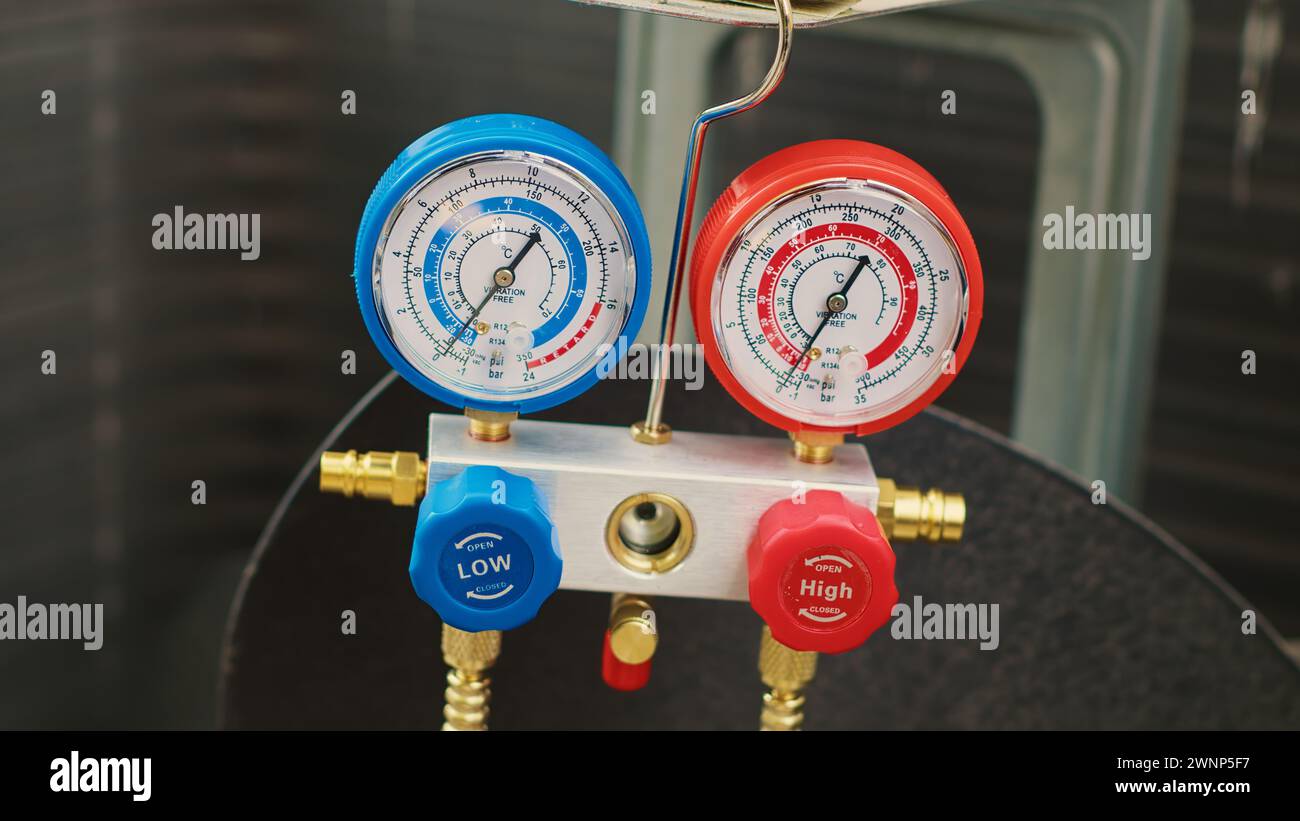 High refrigerant levels hi-res stock photography and images - Alamy