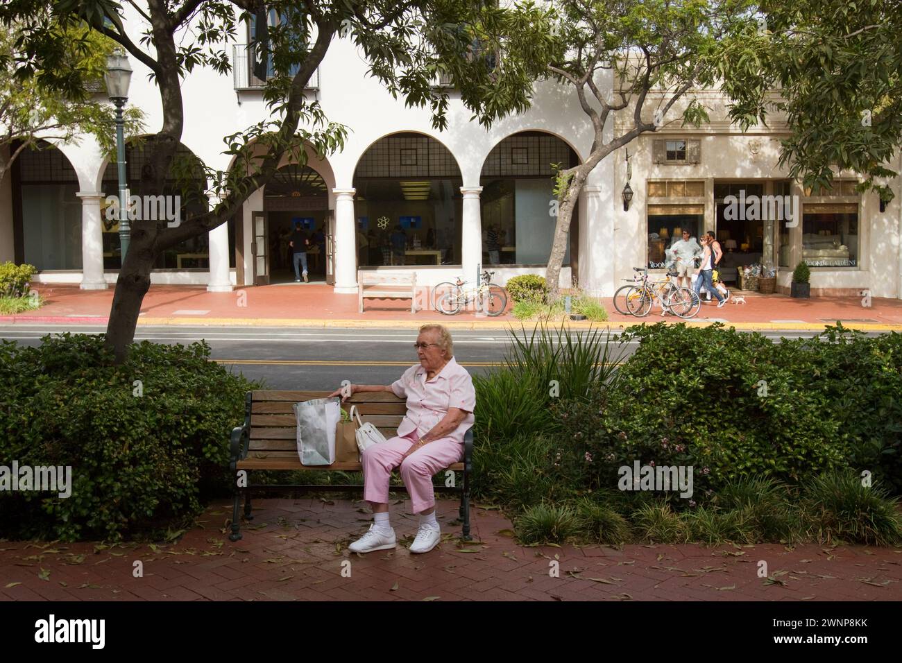 Santa barbara main street california hi-res stock photography and ...