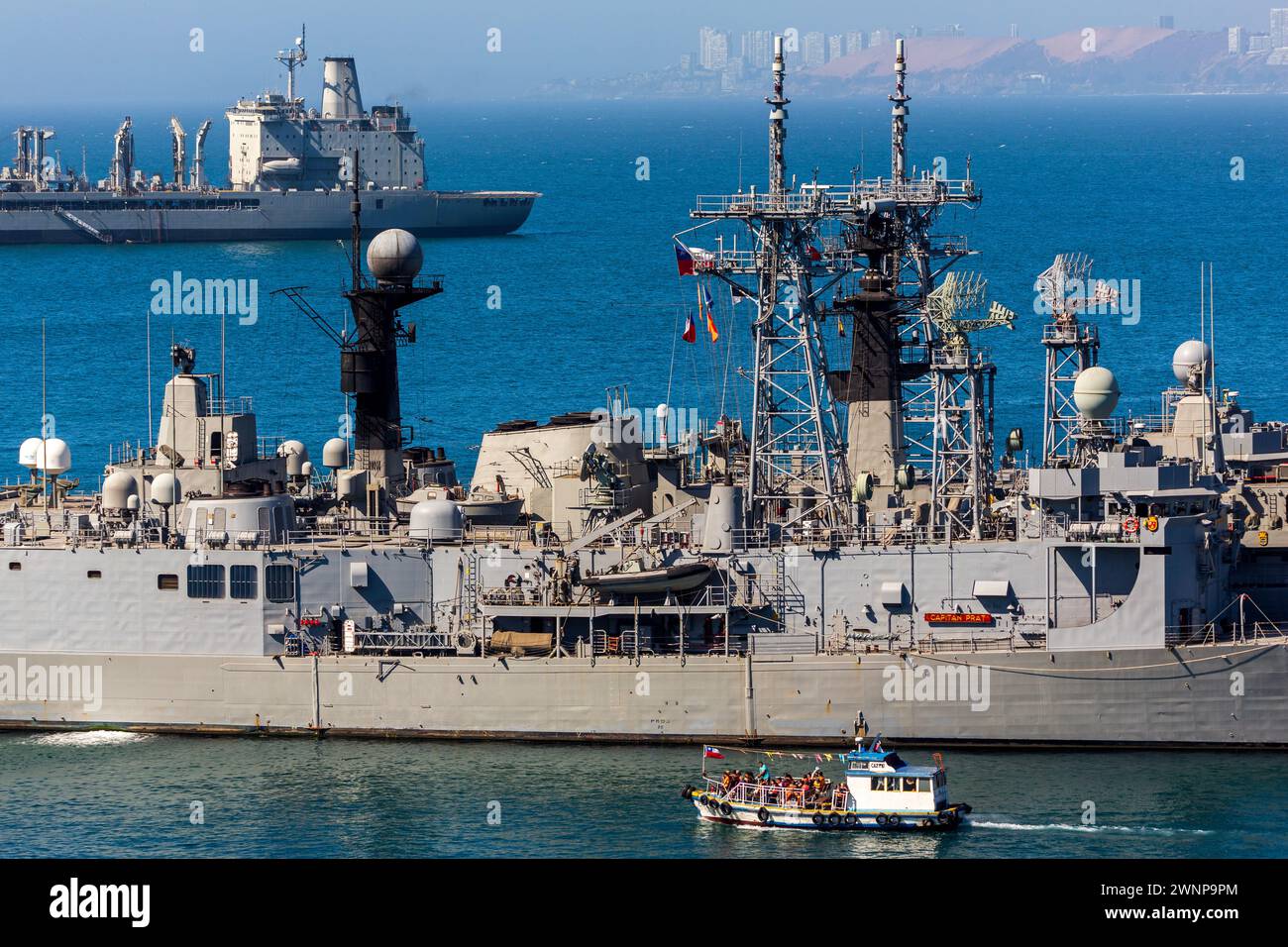 Valparaiso shipping navy hi-res stock photography and images - Alamy