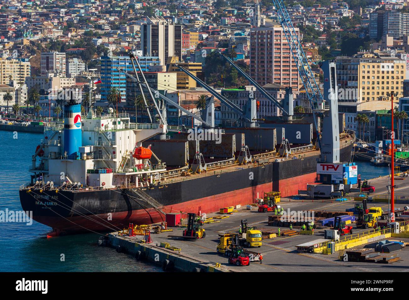 Cargo ship, Port of Valparaiso, Chile, South America Stock Photo - Alamy