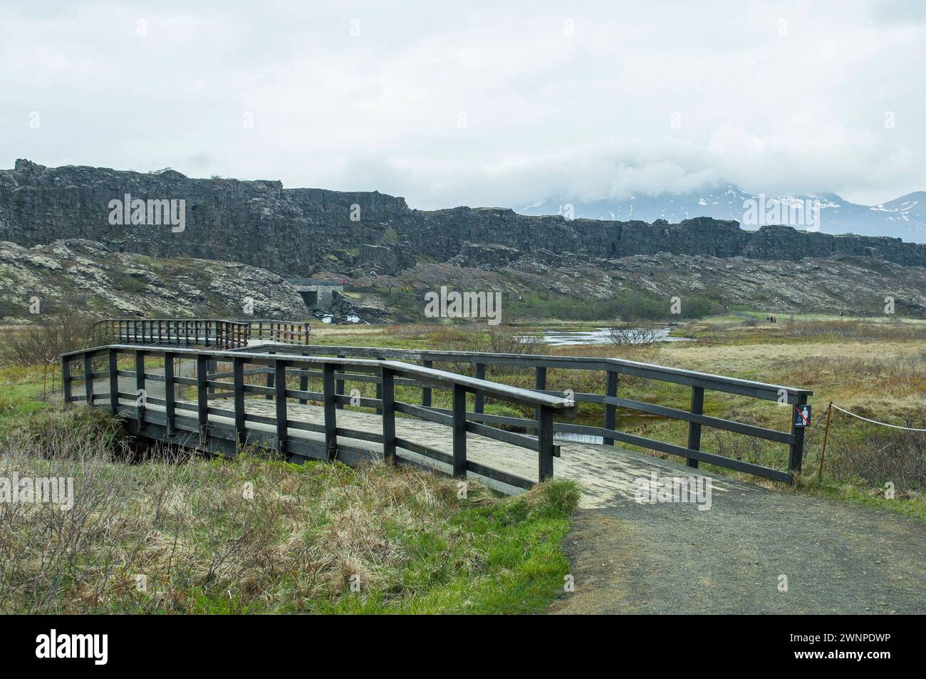 Visible Tectonic plates in Thingvellir National Park- UNESCO World ...