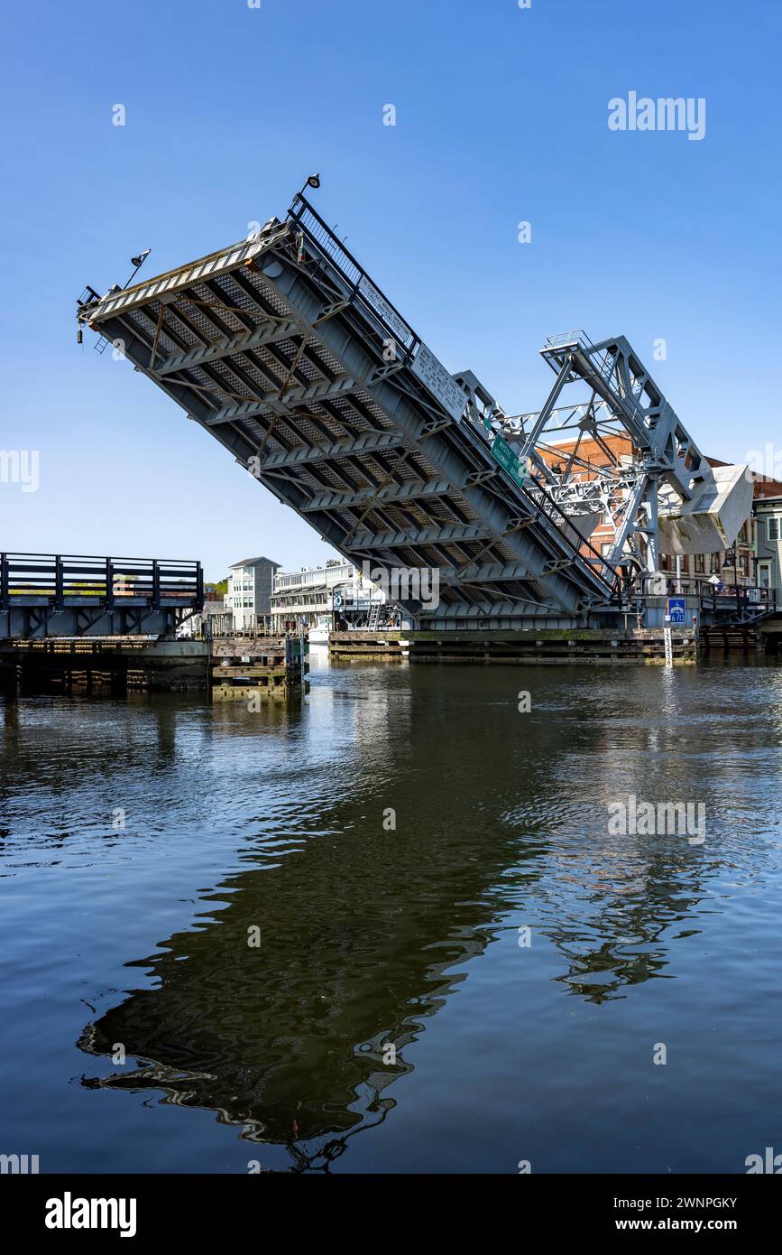 Mystic Connecticut is a small seaside village in Hollywood with a ...