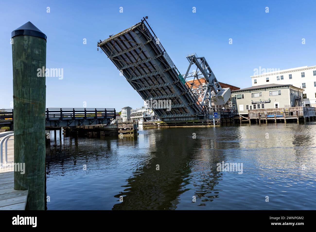 Mystic Connecticut is a small seaside village in Hollywood with a ...