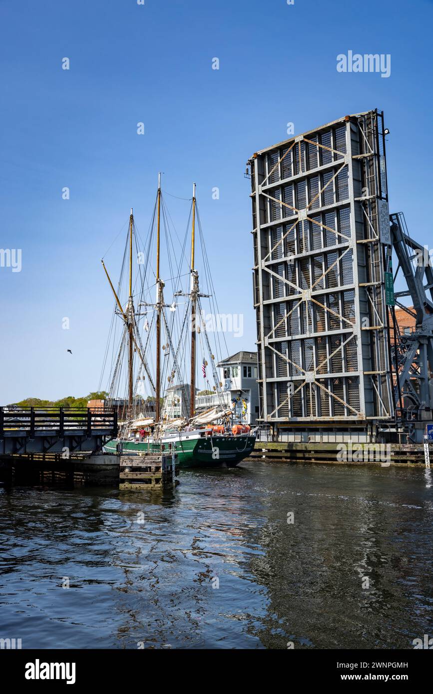 Mystic Connecticut is a small seaside village in Hollywood with a ...