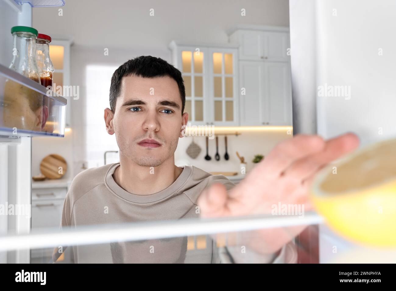 Inside view empty fridge hi-res stock photography and images - Alamy