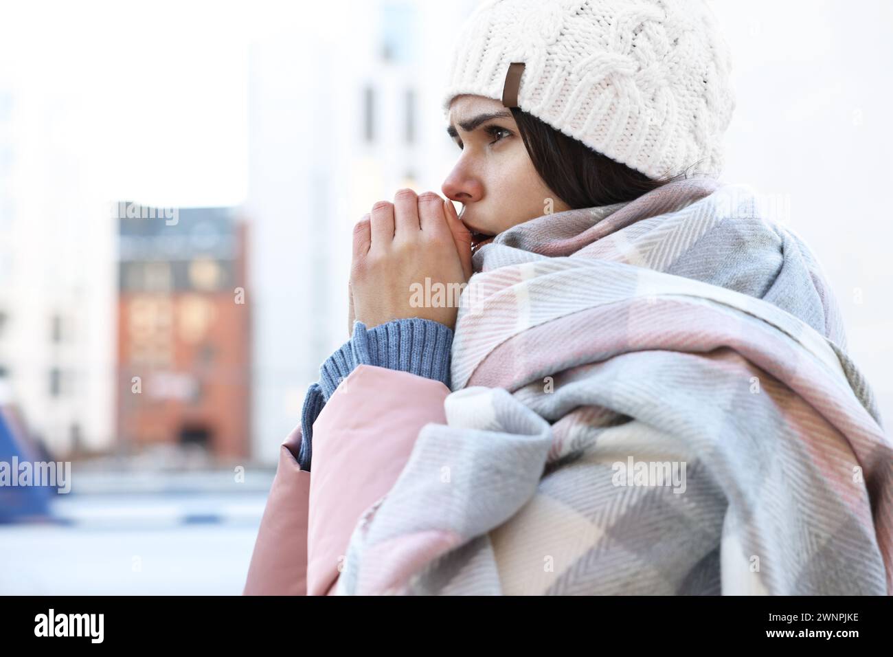 Cough sick young woman coughing hi-res stock photography and images - Alamy