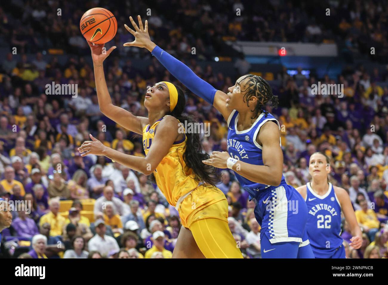 Baton Rouge, LA, USA. 03rd Mar, 2024. LSU's Angel Reese (10) goes up ...