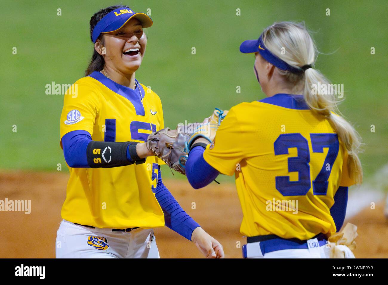 LSU utility Raeleen Gutierrez (55) and LSU starting pitcher Kelley ...