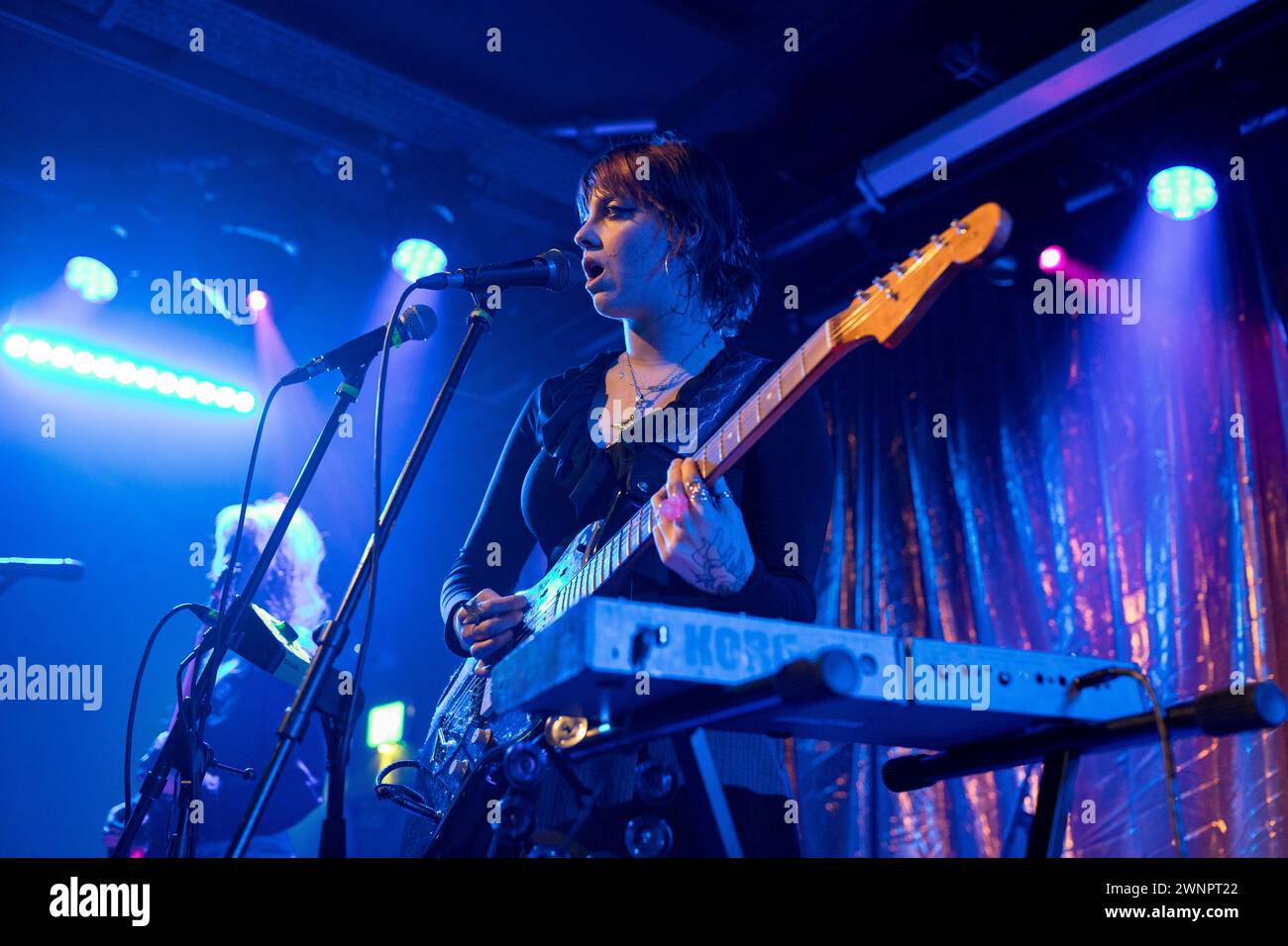 Girl thing band hi-res stock photography and images - Alamy