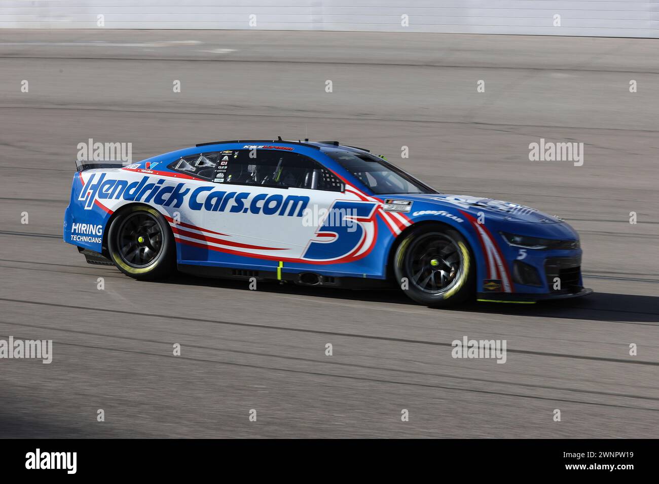 LAS VEGAS, NV - MARCH 03: Kyle Larson (#5 HendrickCars.com Hendrick ...