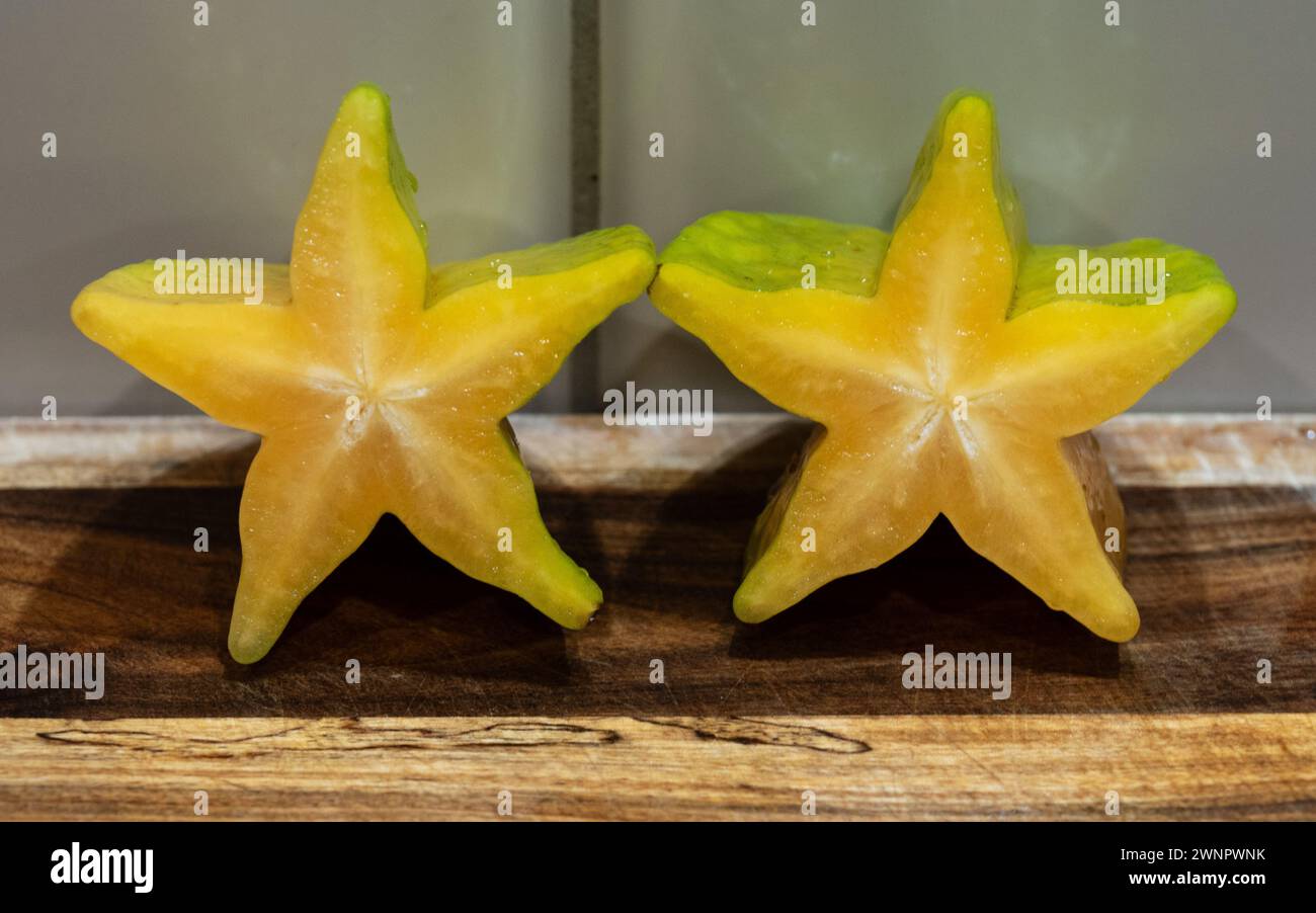 Two star fruits hi-res stock photography and images - Alamy